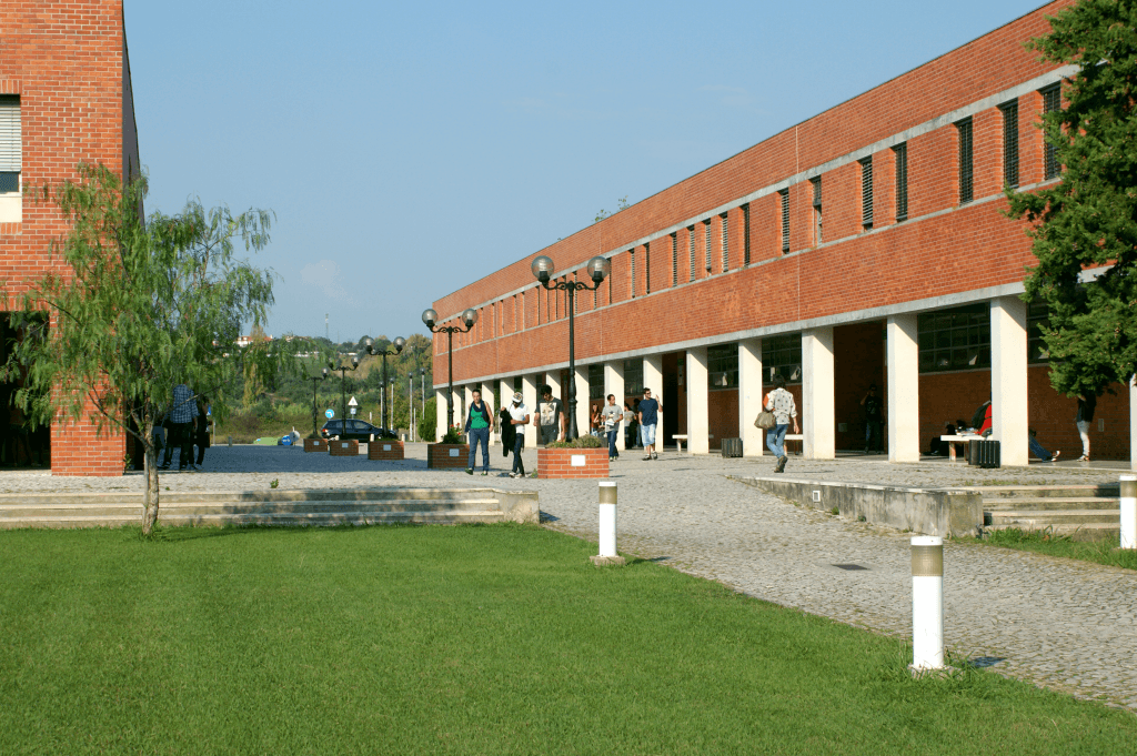 Politécnico de Tomar: vértice de formação e desenvolvimento da região ...