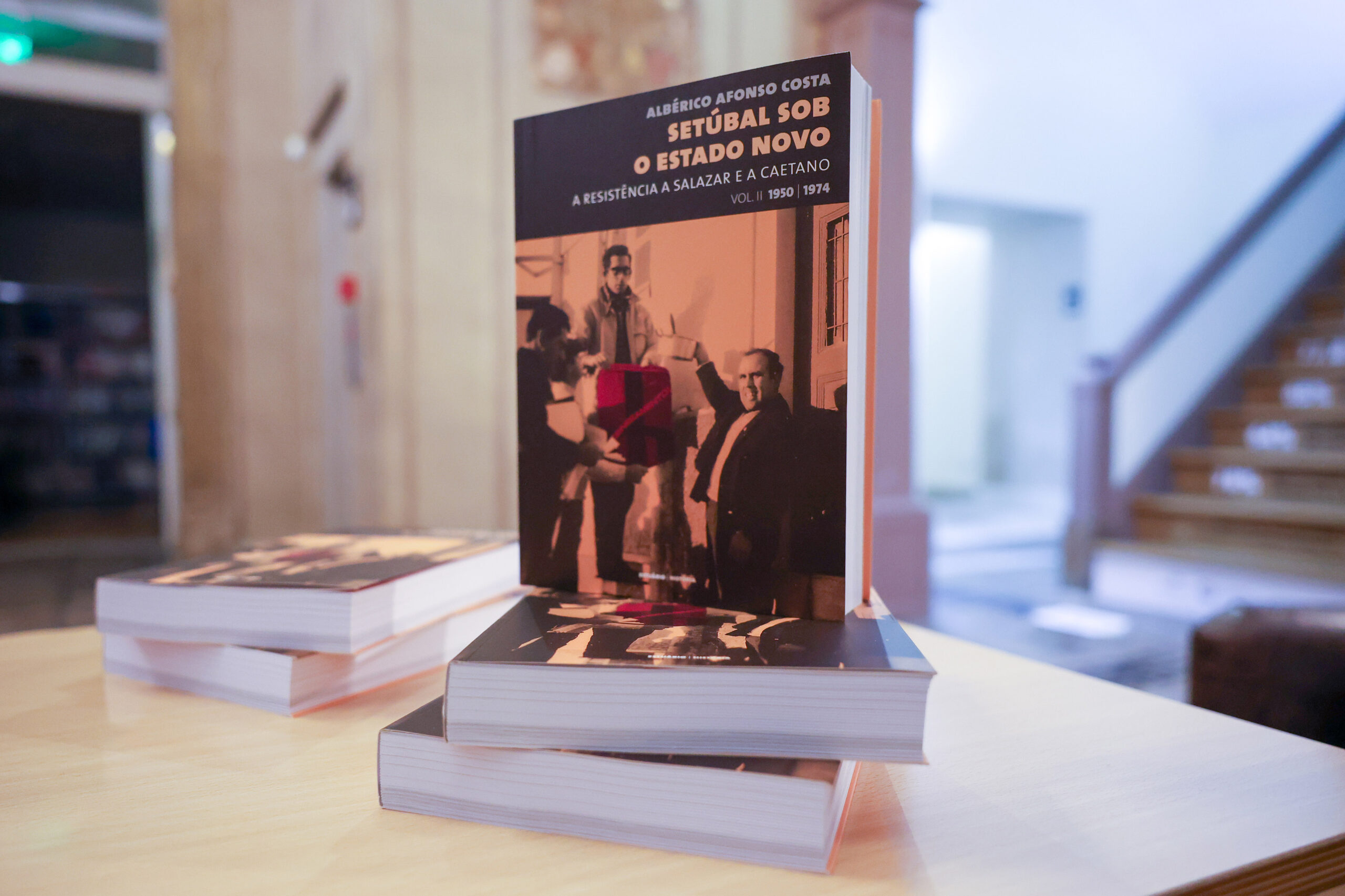 Obra literária retrata a resistência de Setúbal ao Estado Novo - IN ...