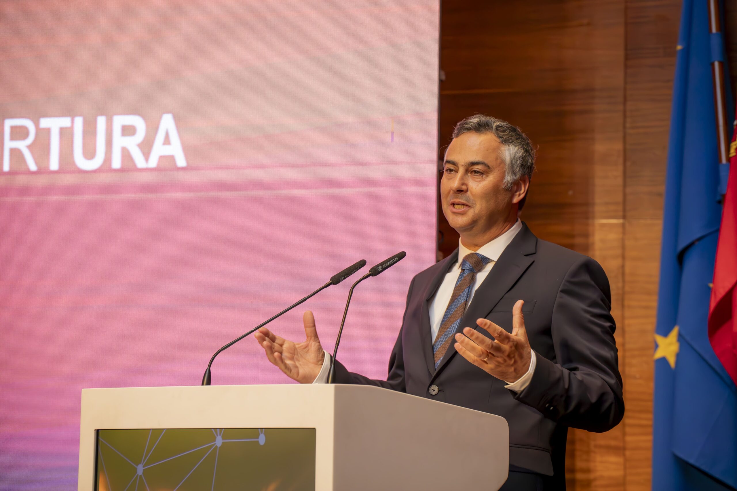 Ministro da Educação abre ano escolar em Barcelos - IN Corporate